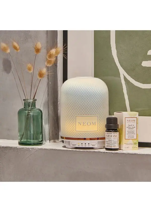 NEOM ORGANICS Wellbeing Mandarin & Eucalptus Essential Oil Blend