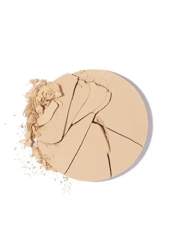 CHANTECAILLE Compact Makeup Foundation - Bamboo