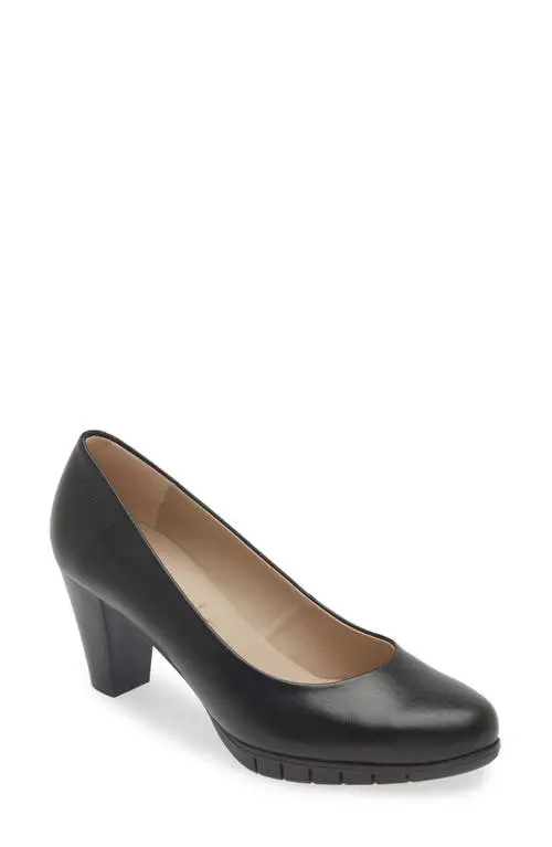 WONDERS Classic Leather Pump