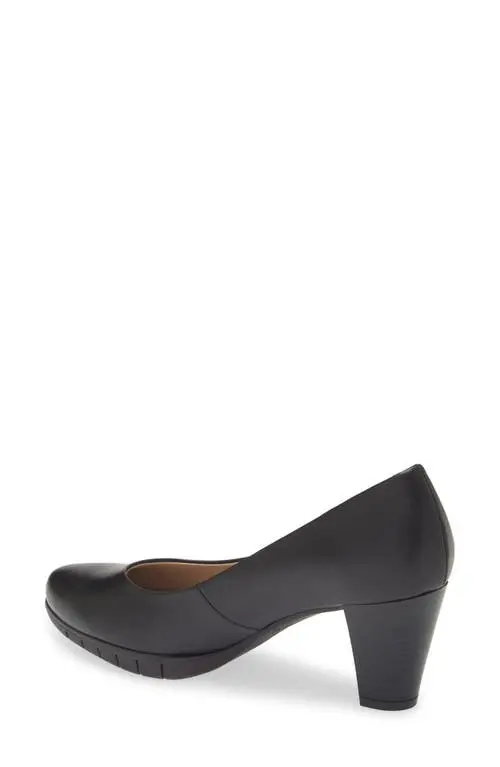 WONDERS Classic Leather Pump
