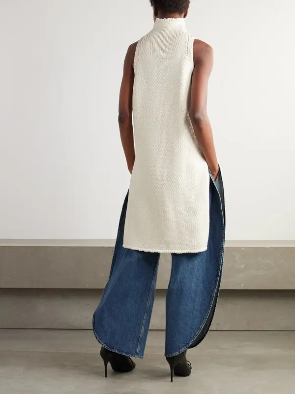 Alaïa Sleeveless Wool Turtleneck Sweater - White