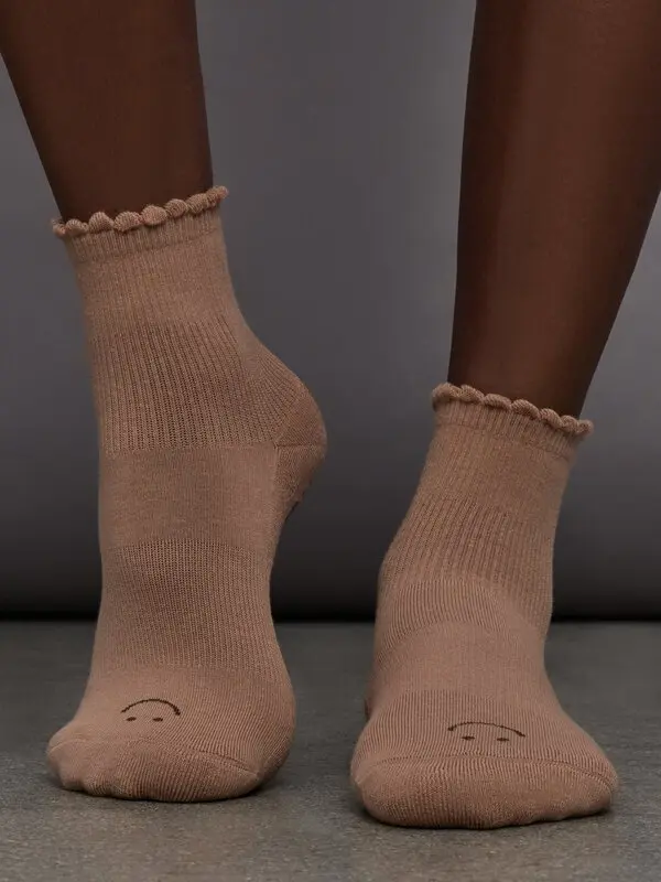 POINTE STUDIO Happy Ankle Grip Sock - Nougat