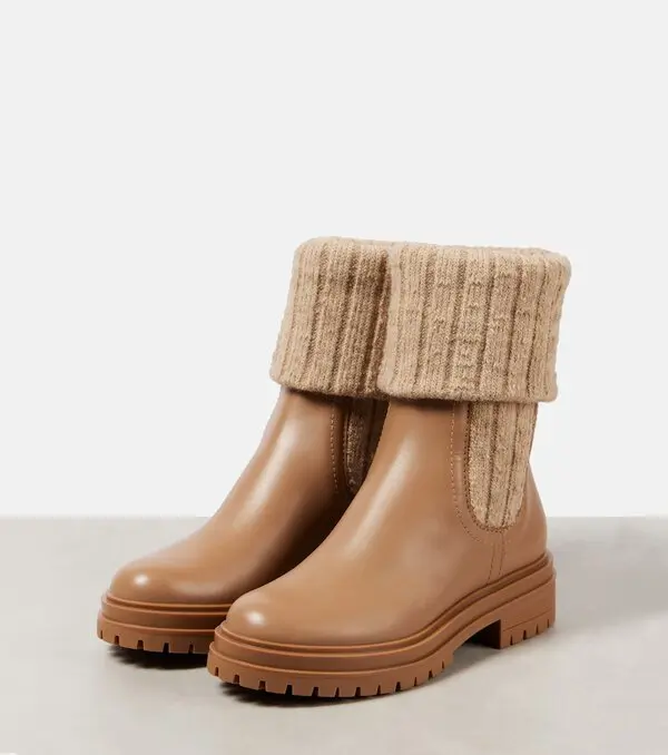 GIANVITO ROSSI Tenney Leather Chelsea Boots - Beige