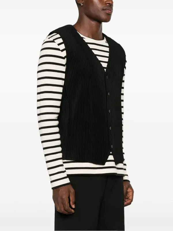 Issey Miyake Plissé Vest - Black