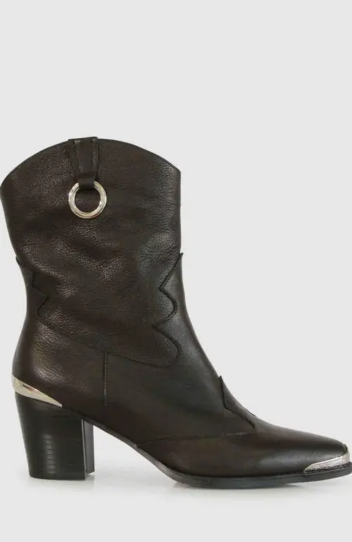 BELLE & BLOOM Dallas Western Boots - Vintage Black