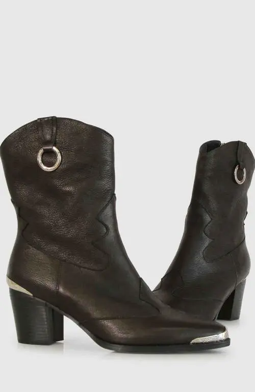 BELLE & BLOOM Dallas Western Boots - Vintage Black
