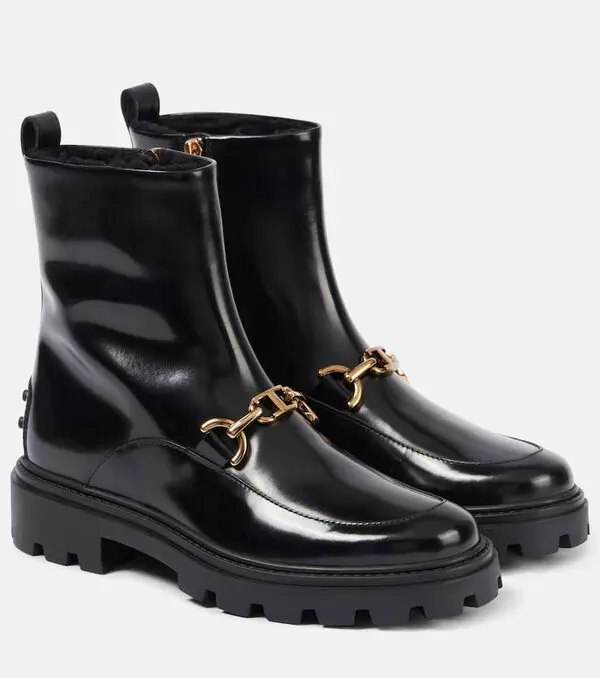 TOD'S Patent Leather Chelsea Boots With Gold Tone Chain Detailing