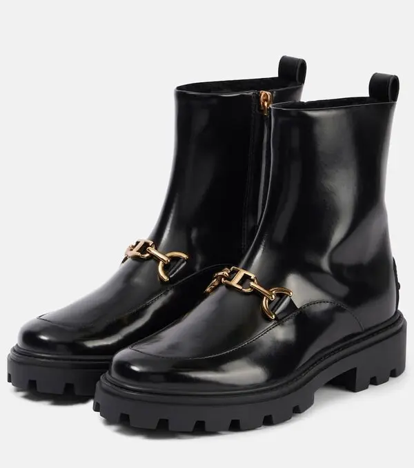 TOD'S Patent Leather Chelsea Boots With Gold Tone Chain Detailing
