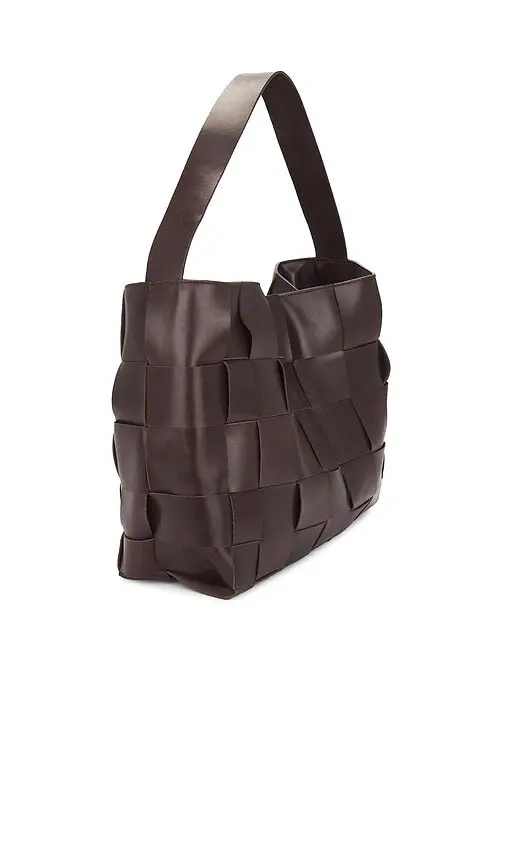 ST. AGNI Woven Large Tote - Chocolate