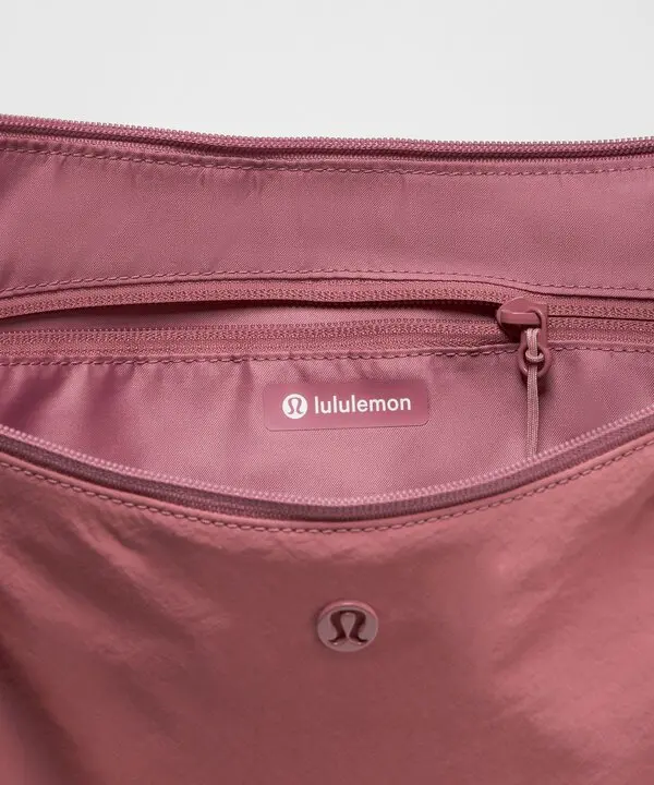 Lululemon Slouchy Sling Bag 13l