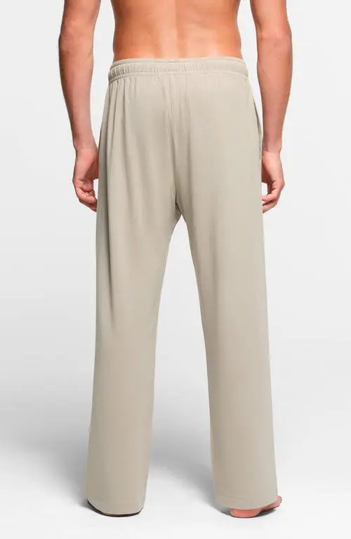 SKIMS Straight Leg Stretch Lounge Pants - Shale