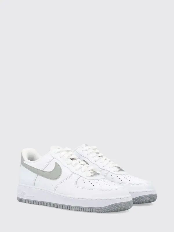 Nike Low Top Sneakers - White 1