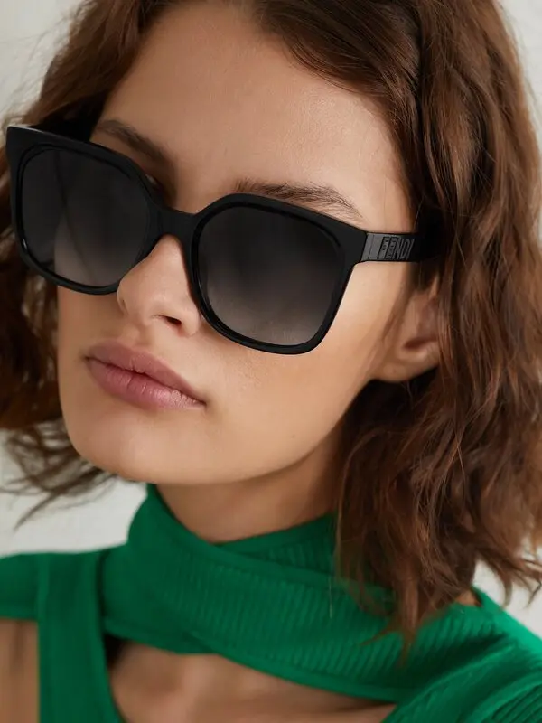 Fendi Oversized Square-frame Sunglasses