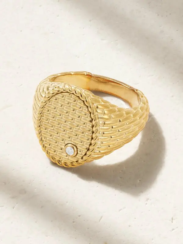 Yvonne Léon Chevaliere Ovale Cannage 9-karat Diamond Signet Ring - Gold