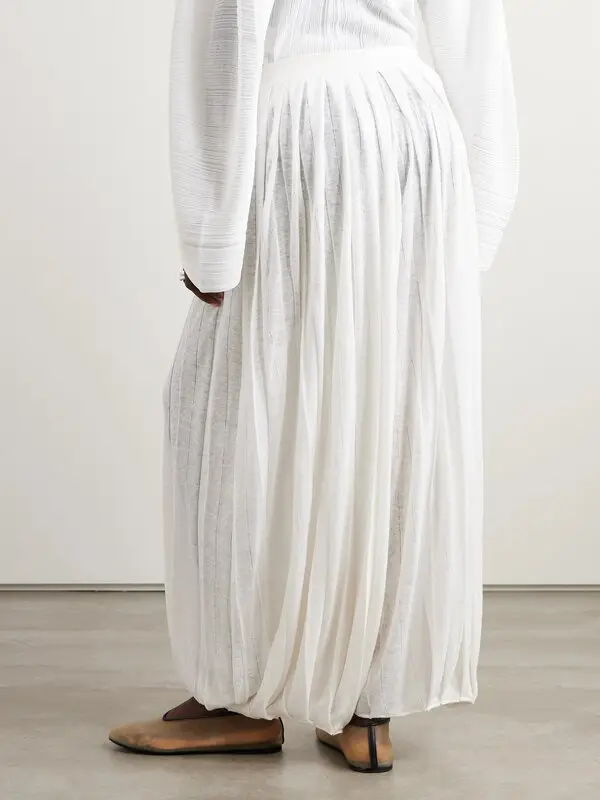 Loro Piana Balloon Pleated Linen Wide Leg Trousers