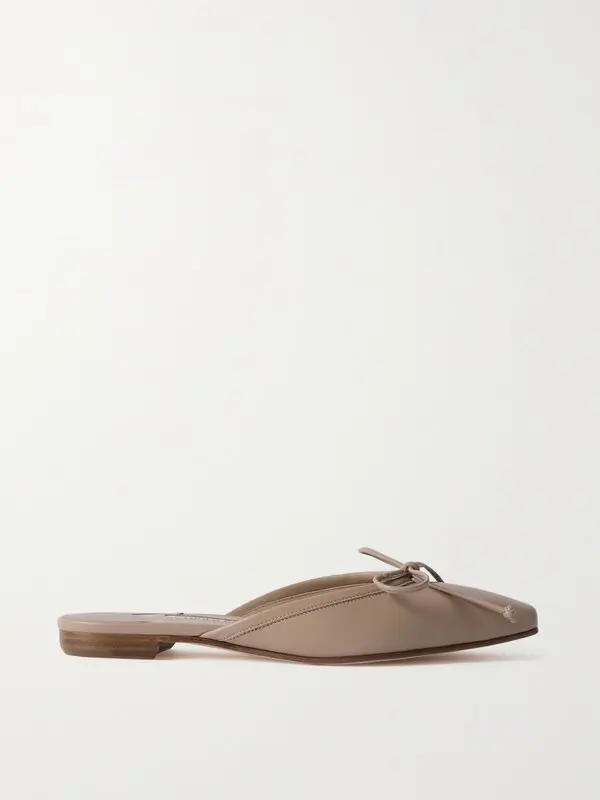 Manolo Blahnik Ballerimu Leather Mules