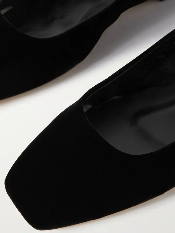AeydĒ Uma Velvet Mary Jane Ballet Flats - Black