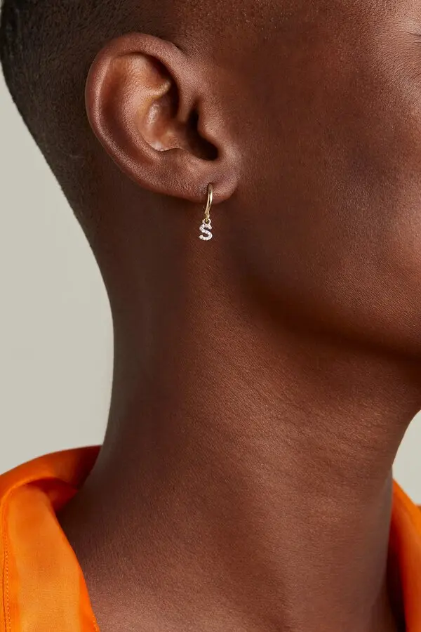 STONE AND STRAND Initial Diamond Earring