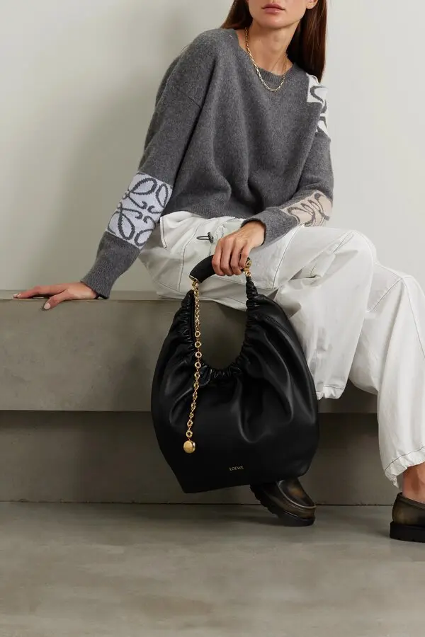Loewe Squeeze Medium Leather Shoulder Bag - Black