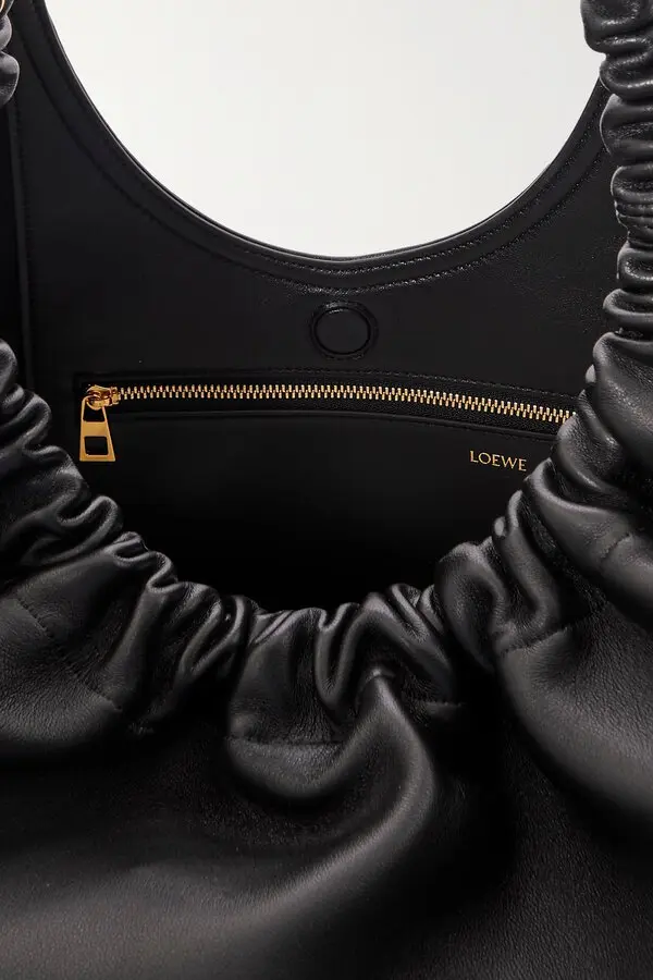 Loewe Squeeze Medium Leather Shoulder Bag - Black