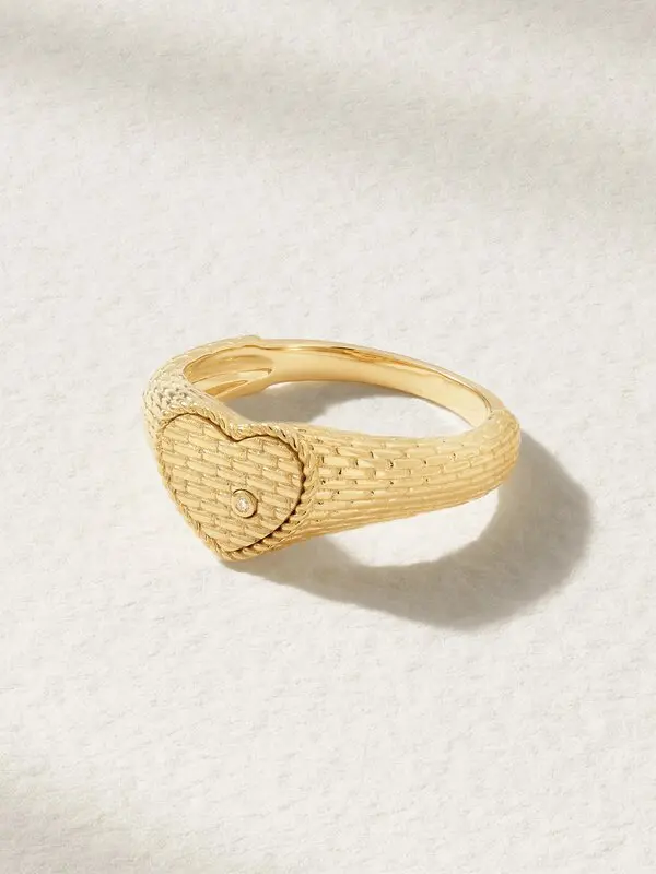 Yvonne Léon Baby Chevalière Coeur Diamond Signet Ring - Gold