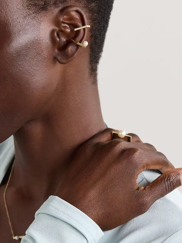 Mizuki 14-karat Diamond Ear Cuff