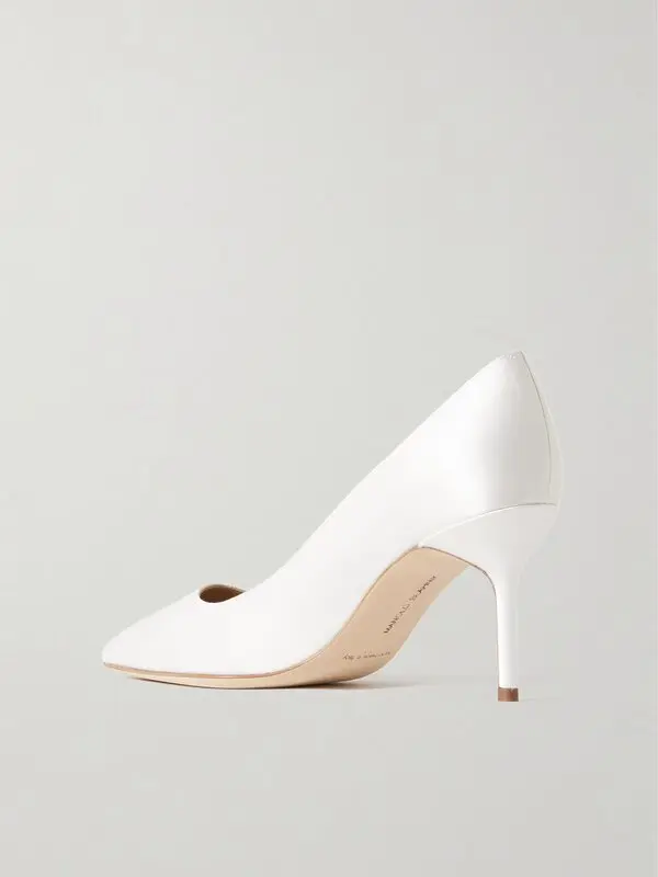 Manolo Blahnik Bb 70 Satin Pumps - Neutrals