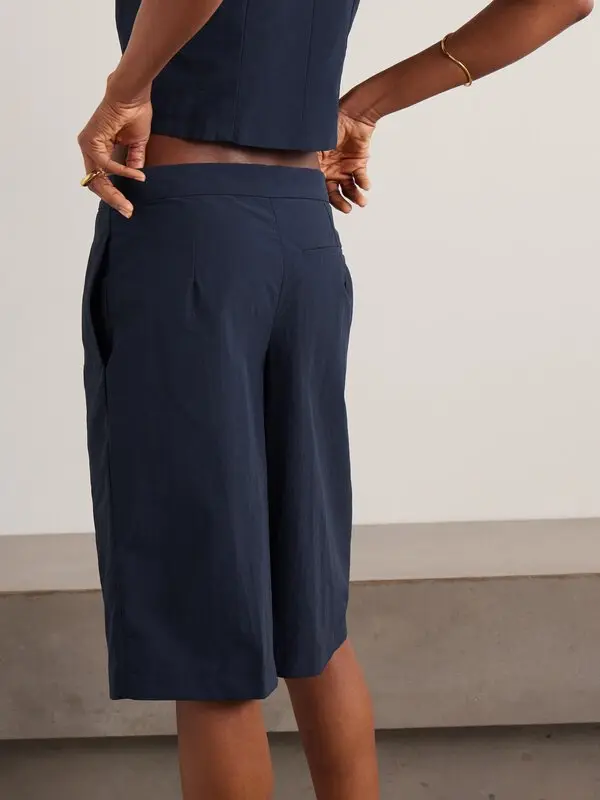 CONNER IVES Pleated Woven Knee Length Shorts