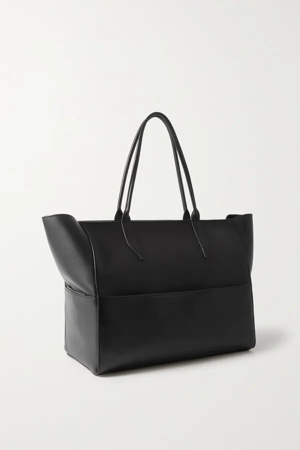 METIER Incognito 36 Leather Tote - Black