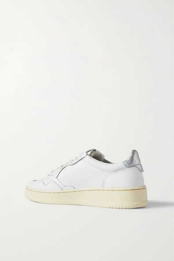 AUTRY Medalist Low Leather Sneakers