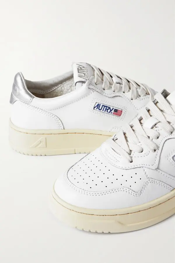 AUTRY Medalist Low Leather Sneakers