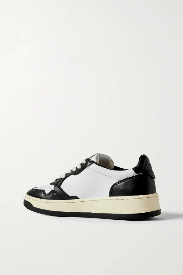 AUTRY Medalist Low Leather Sneakers - Black