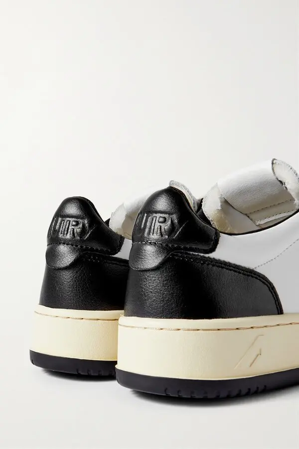 AUTRY Medalist Low Leather Sneakers - Black
