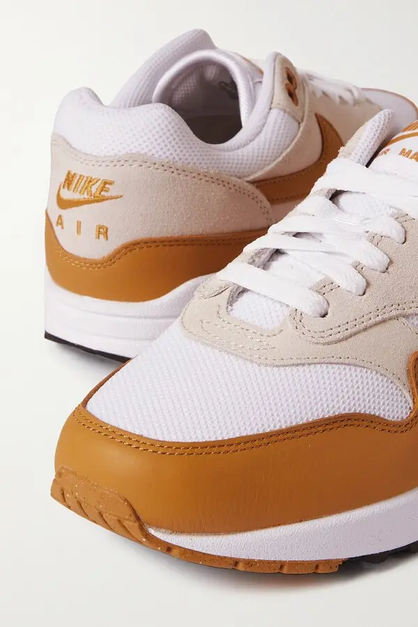 Nike Max 1 Sneakers