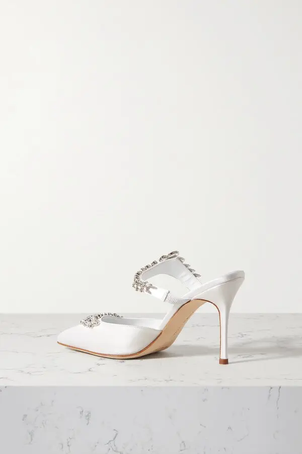 Manolo Blahnik Lurum 90 Crystal-embellished Mules - White