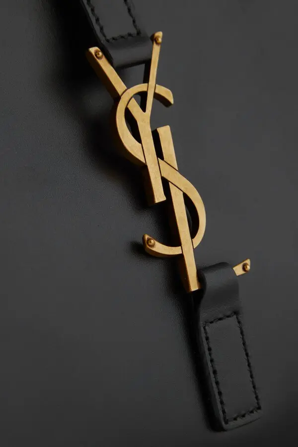 Saint Laurent Le 5 À 7 Leather Shoulder Bag