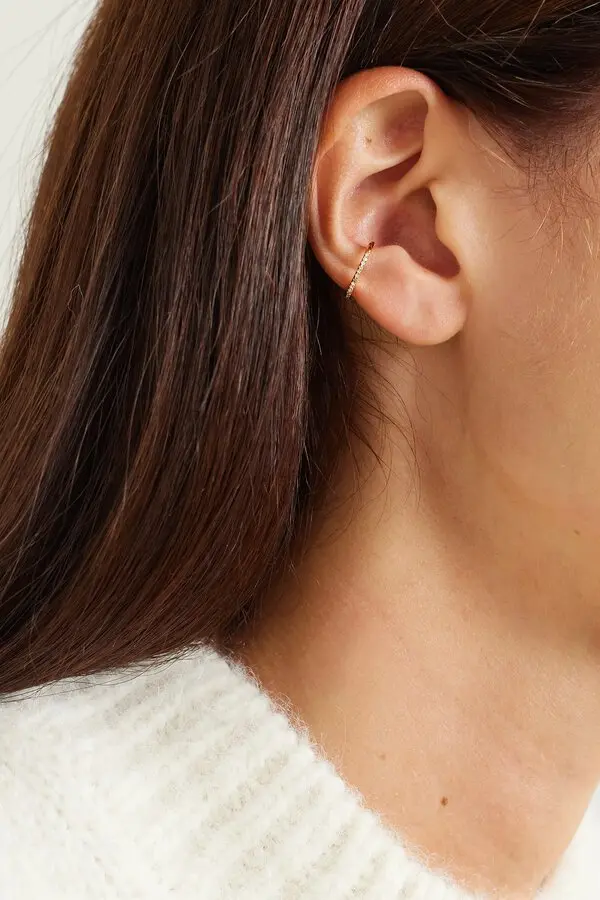 STONE AND STRAND Diamond Ear Cuff