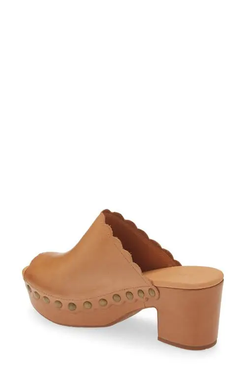 CHOCOLAT BLU Platform Slide Sandal