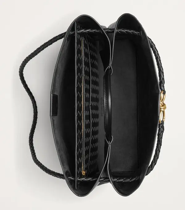 Bottega Veneta Large Andiamo Shoulder Bag - Black