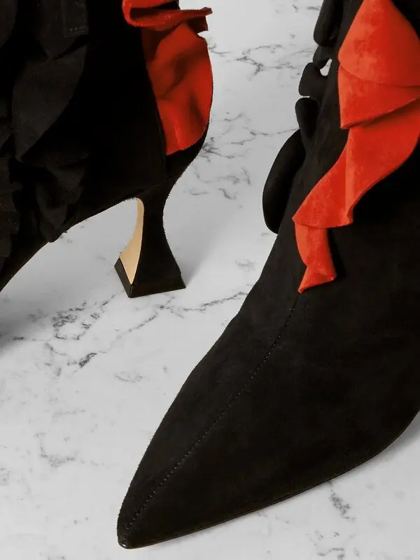 Manolo Blahnik Pompa 70 Ruffled Suede Ankle Boots