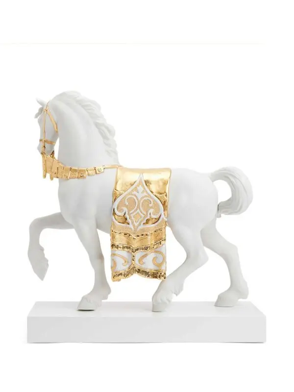 LLADRO A Regal Steed Sculpture - White