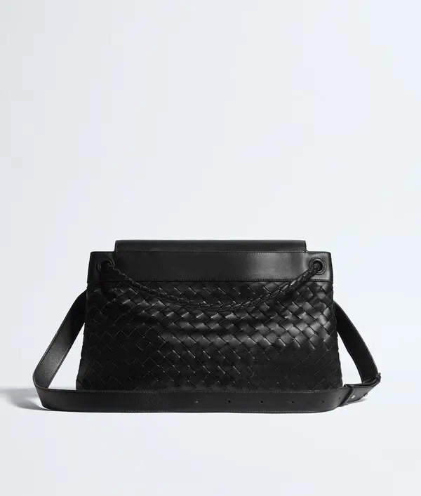 Bottega Veneta Medium Andiamo Messenger Bag - Black
