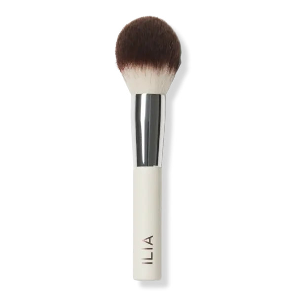 ILIA Finishing Powder Brush With Synthetic Bristles - One-color
