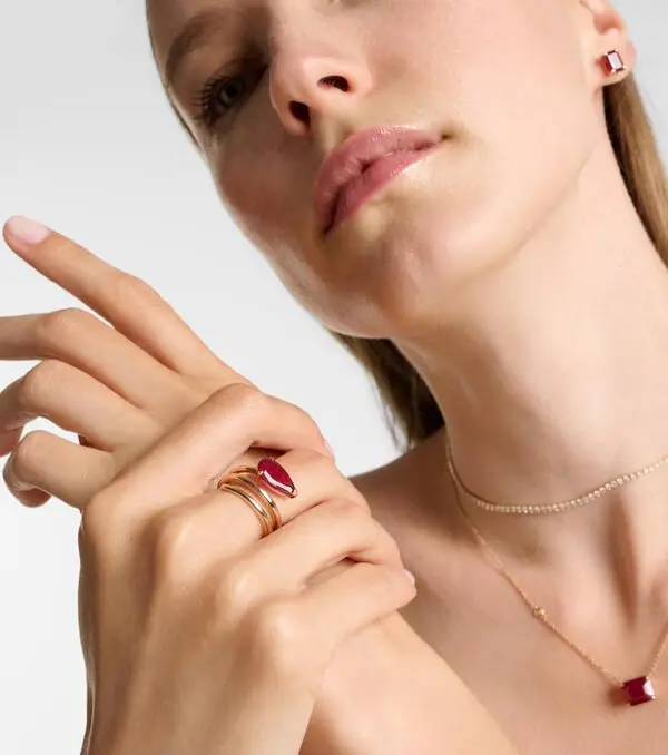 Shay Jewelry 18kt Rose Ring With Ruby Pear