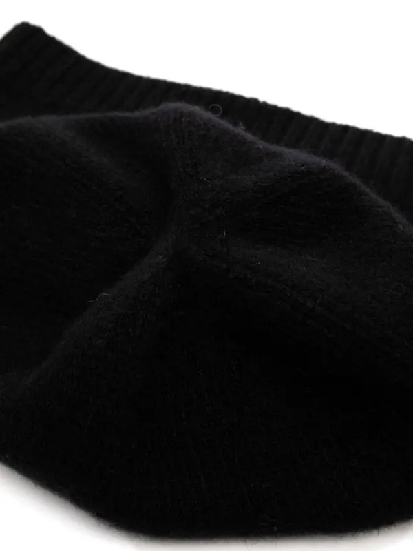 Goen.j Knitted Beanie - Black