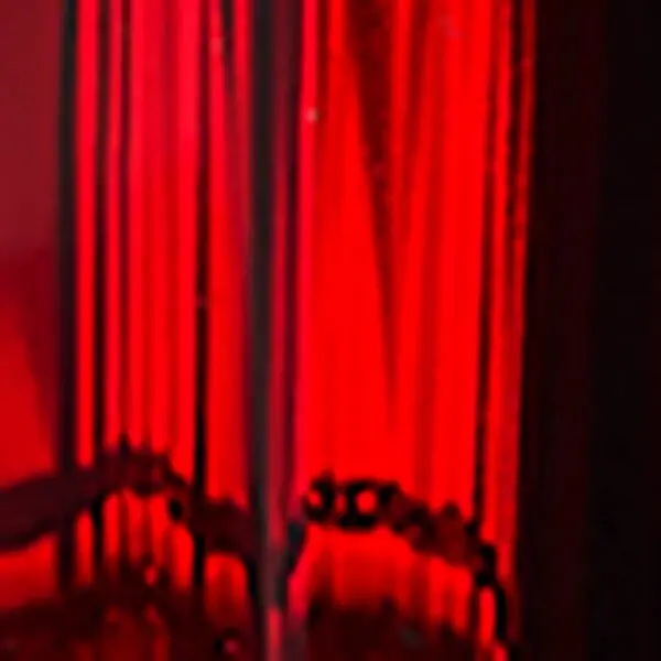 THE MARTHA, BY BACCARAT Louxor Round Red Vase