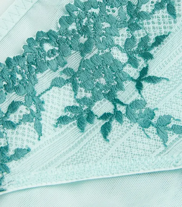 Wacoal Embrace Lace Bikini Briefs