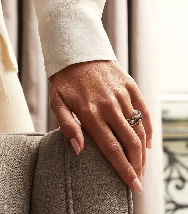 BOODLES Platinum And Diamond Raindance Ring