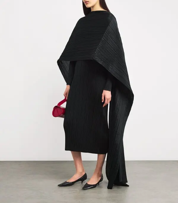 Issey Miyake Basic Madame-t Stole