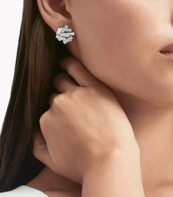 Graff Gold And Diamond Threads Stud Earrings